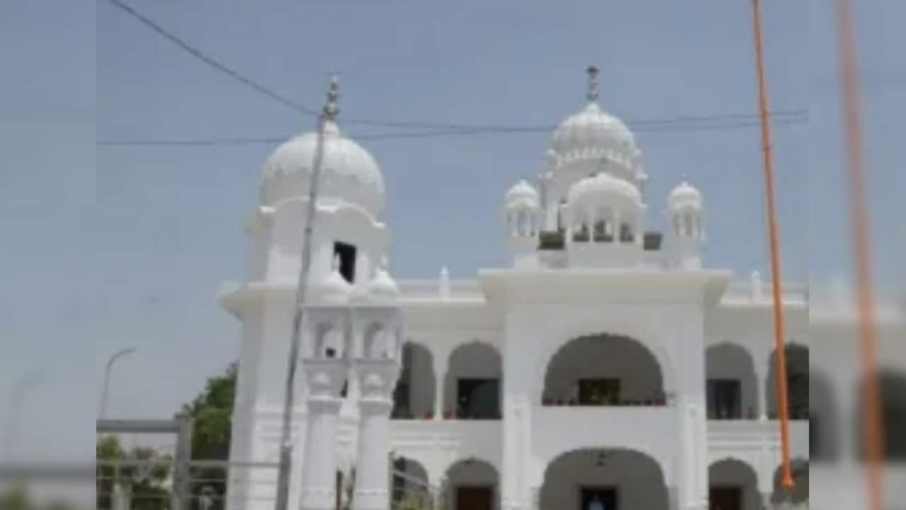 Elderly Sikh couple shot dead inside gurudwara in Pakistan, main ...