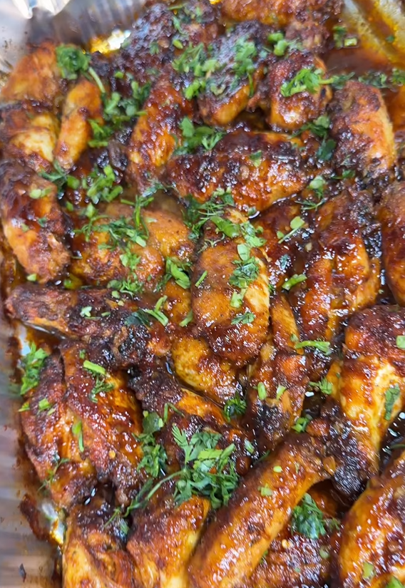 Mango chutney wings recipe: Sweet, tangy, and sticky chicken wings