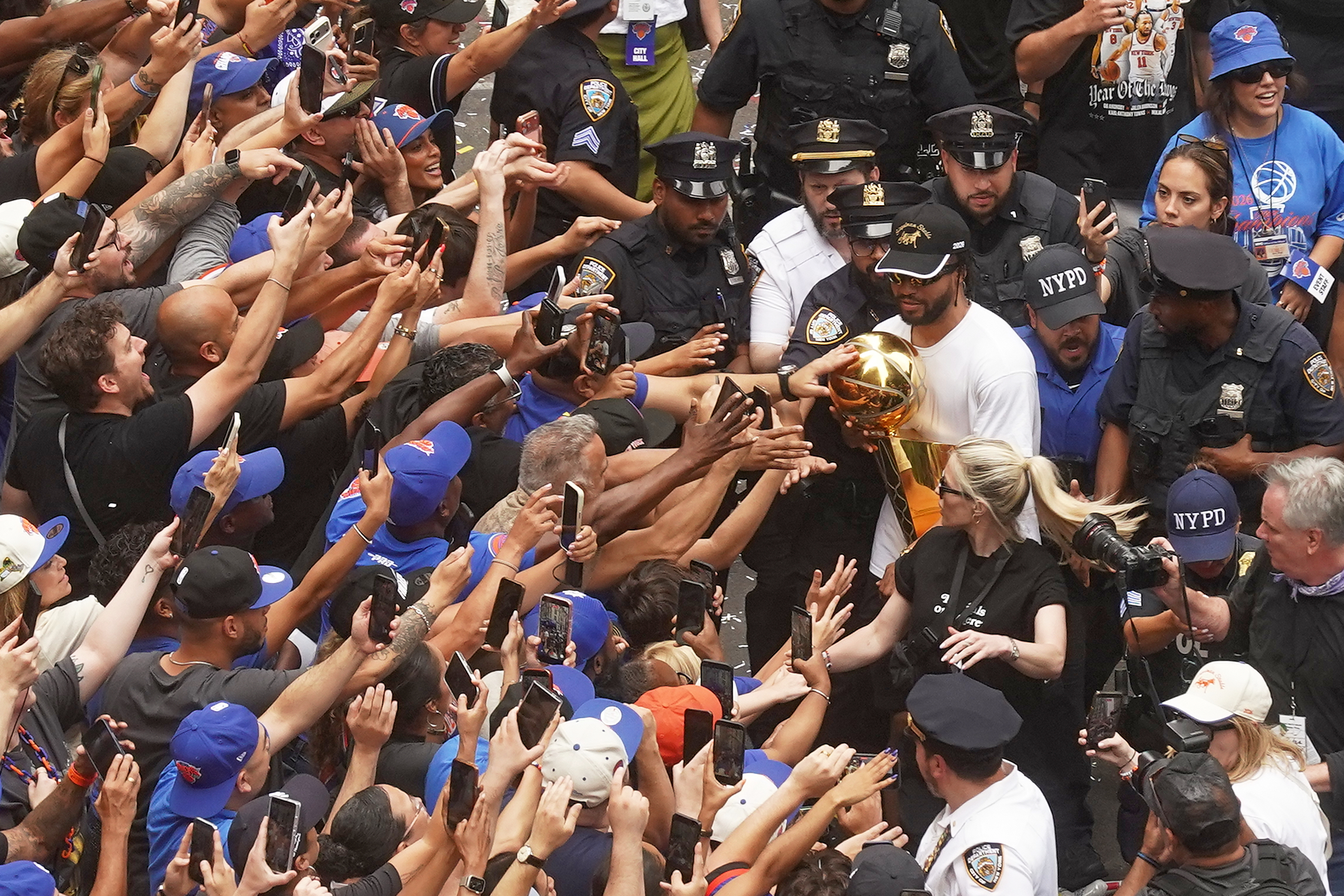 Knicks revel in their NBA victory parade as fans fill the streets
