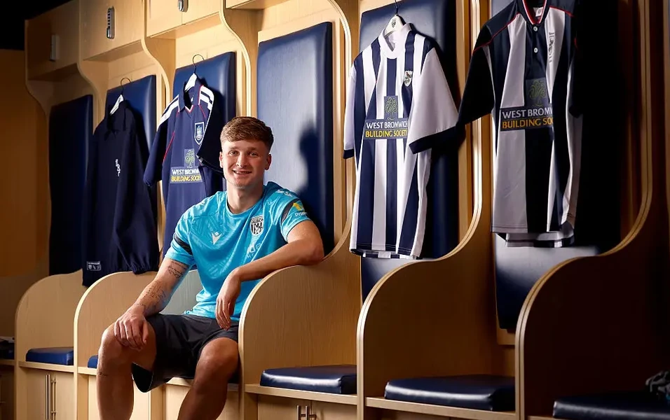 Chelsea agree £4m sale of Jimmy-Jay Morgan to West Brom
