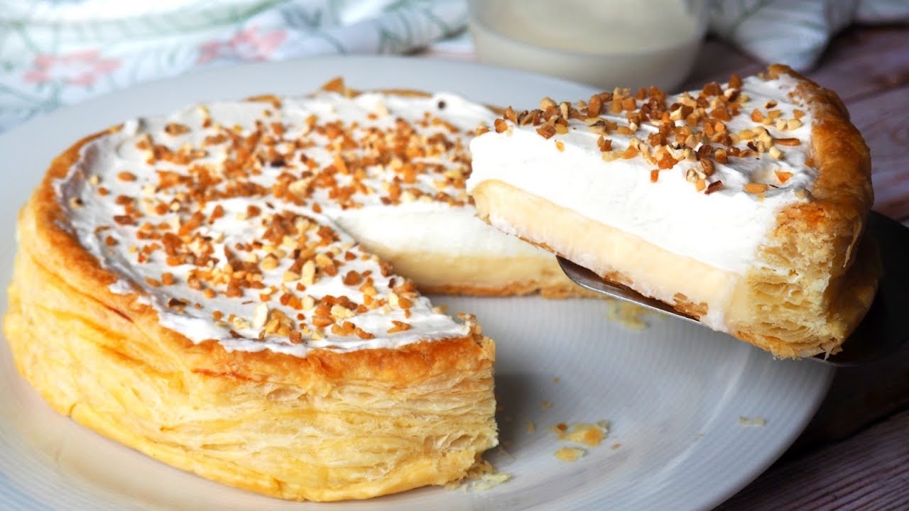 Tarta Regina con hojaldre: receta casera fácil y deliciosa