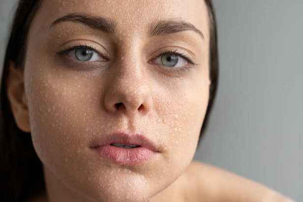 How to get a dewy glow on dry skin instantly