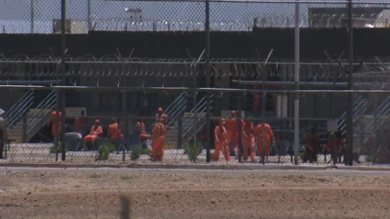 Office to oversee Arizona prisons goes unfunded in state budget again