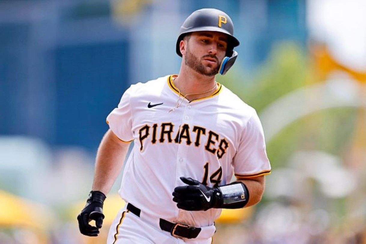 Braves acquire Joey Bart from Pirates