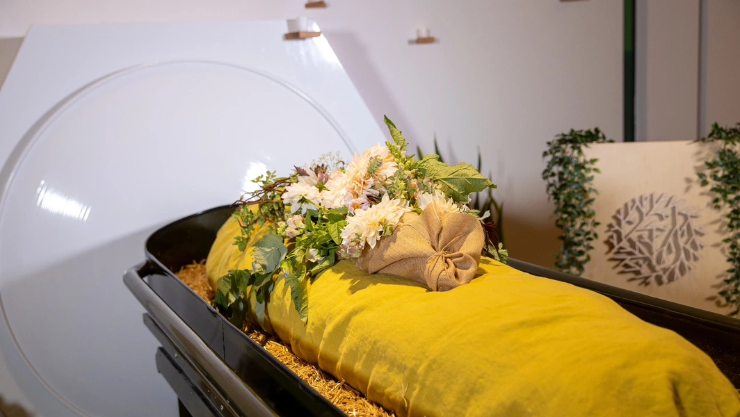 12 unique and eco-friendly burial alternatives