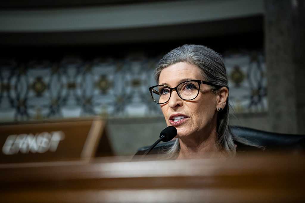 Sen. Ernst warns Iran deal must block nuclear weapons as talks are set ...