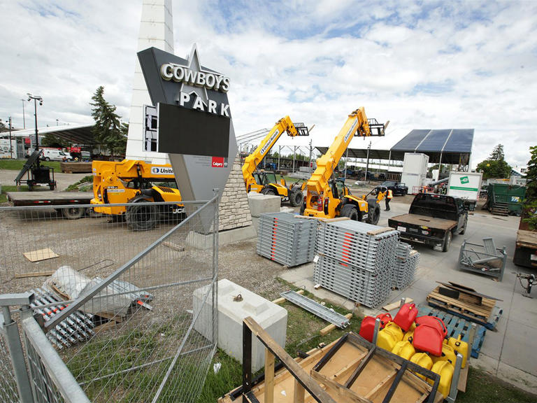 Farkas, Smith trade 'fun police' jabs over Stampede noise rules and ...