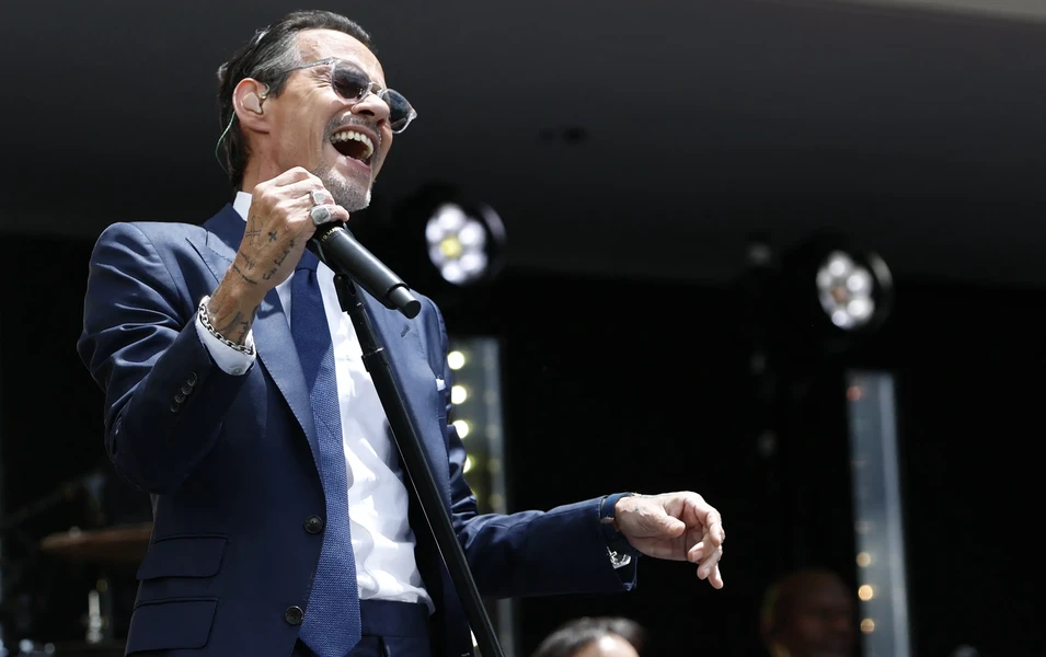 Marc Anthony performs at Obama Center after family milestone