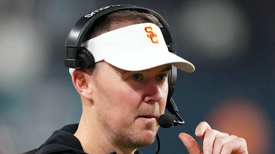Win-loss prediction puts USC right on College Football Playoff bubble