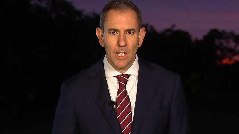 'Amateur hour': Karl grills treasurer over tax backflip