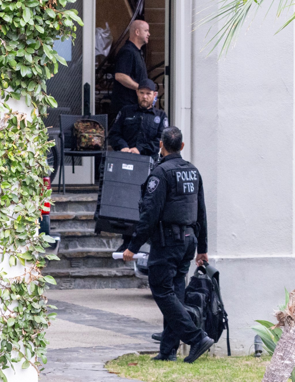 Dramatic moment swarm of police descend on Carlos Mencia’s Encino ...