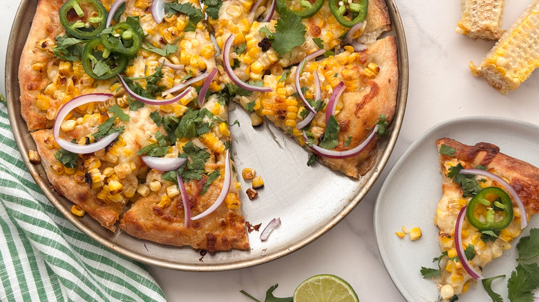 Elote (Mexican street corn) pizza recipe