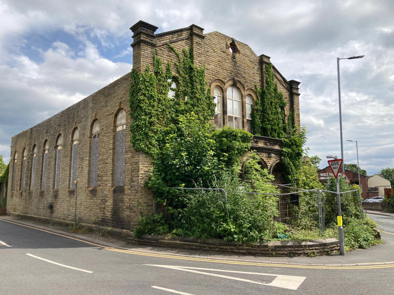 'Eyesore' former Methodist church to be converted into apartments