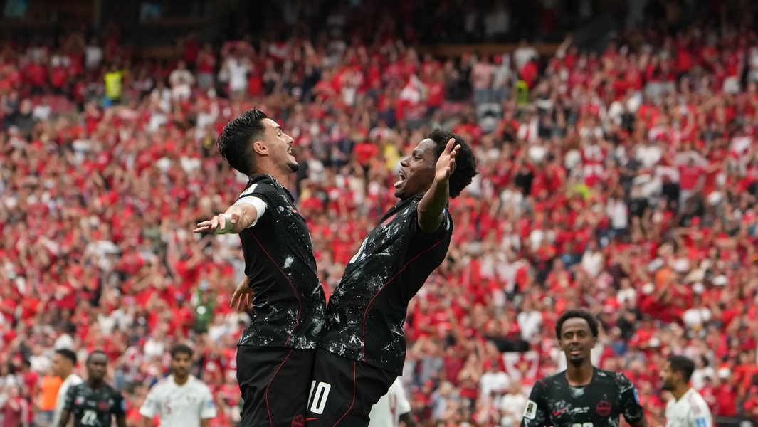 Canada thrashes Qatar 6-0 for first World Cup win