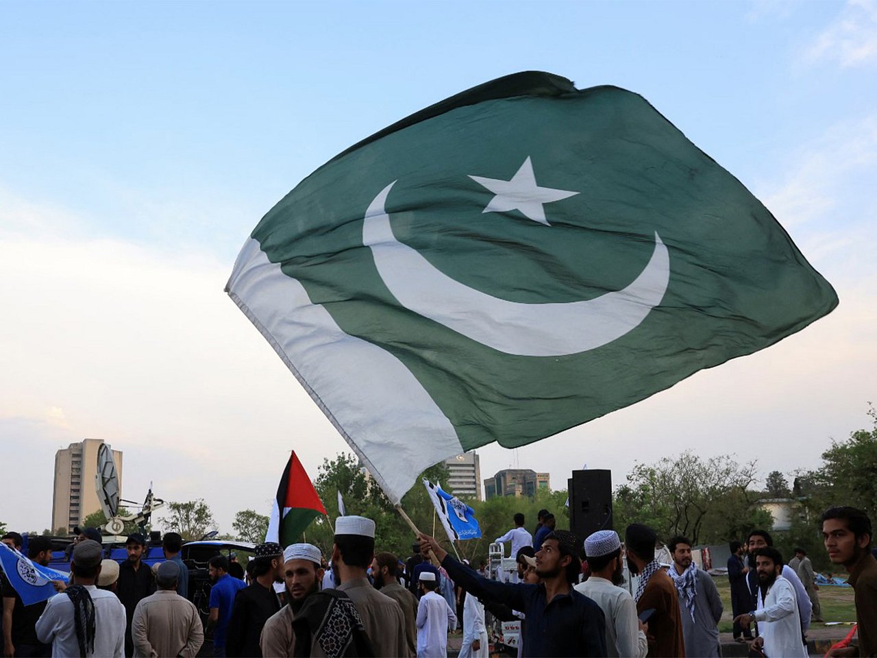 Principal, teachers booked over alleged Pakistani song at Maharashtra ...