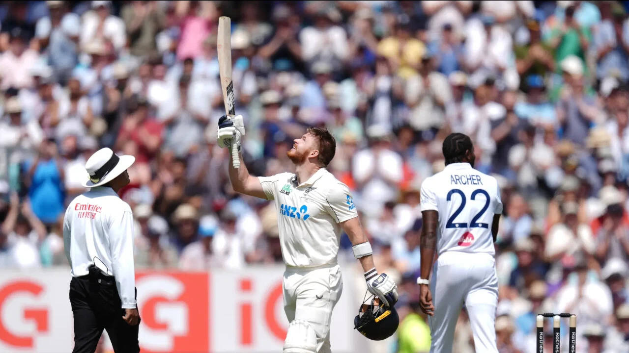 Glenn Phillips joins Brendon McCullum and Martin Guptill, becomes 3rd ...