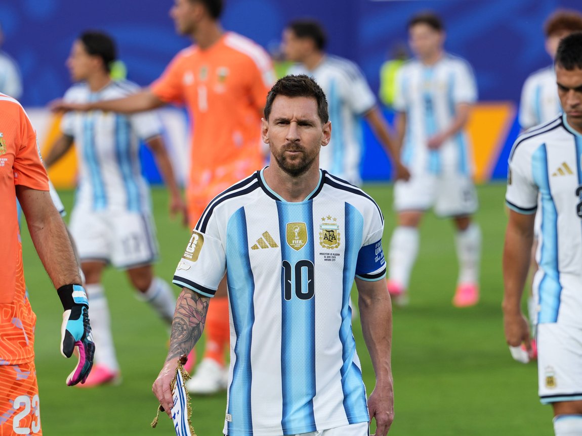 Concern for Lionel Messi's father: Family issues statement