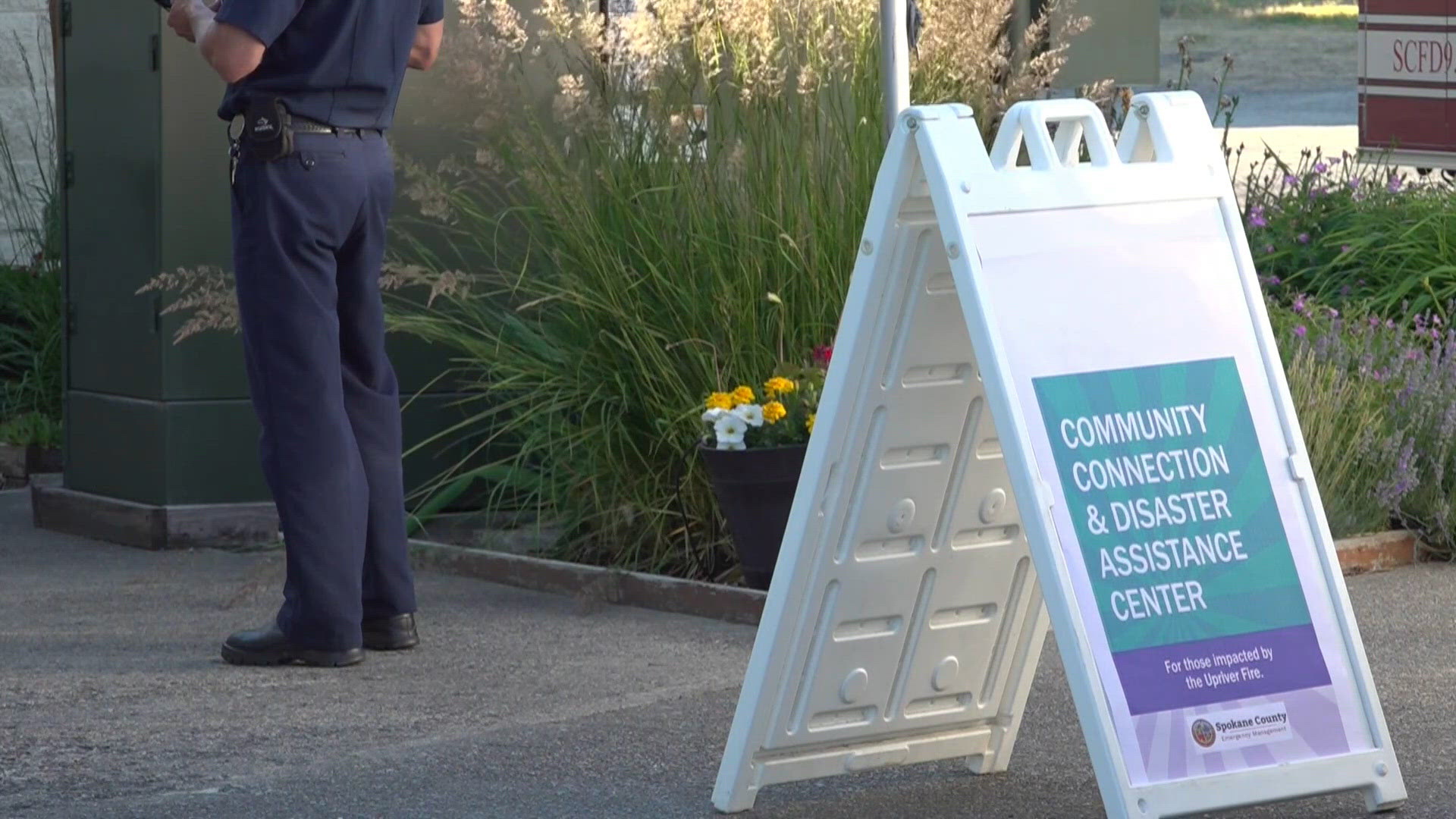 Spokane County opens disaster center as Upriver Fire evacuees face ...