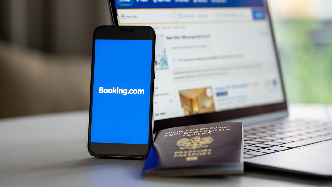 15 common mistakes when booking international flights