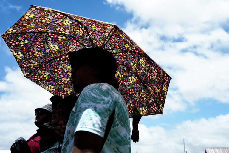 Houston under excessive heat warning as heat index could reach 114 degrees