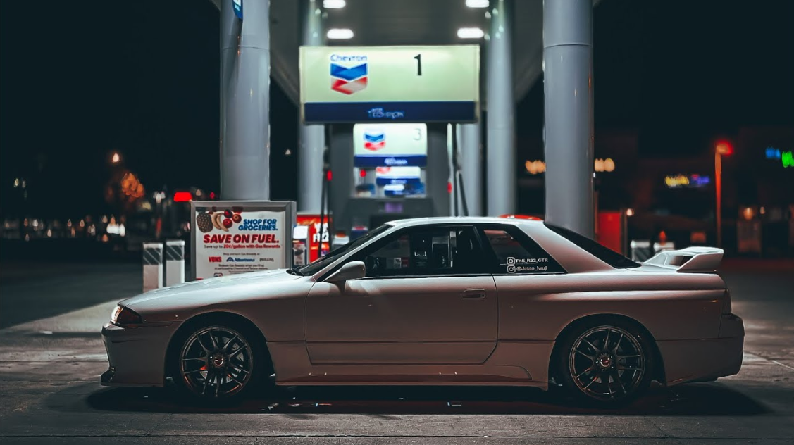 The raw sound of a single turbo RB26 R32 GTR on the road
