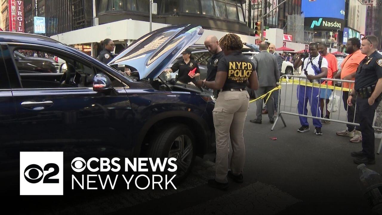 Chaos erupts in Times Square after teen allegedly fires shots