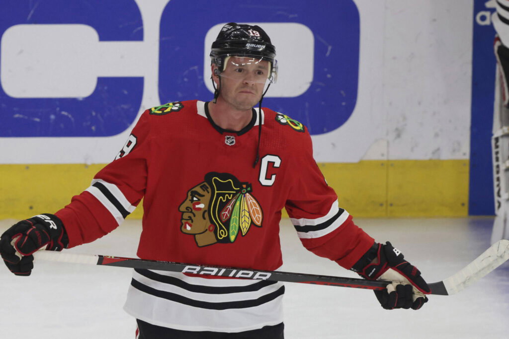 Legend: Hockey world pays tribute as Jonathan Toews announces ...