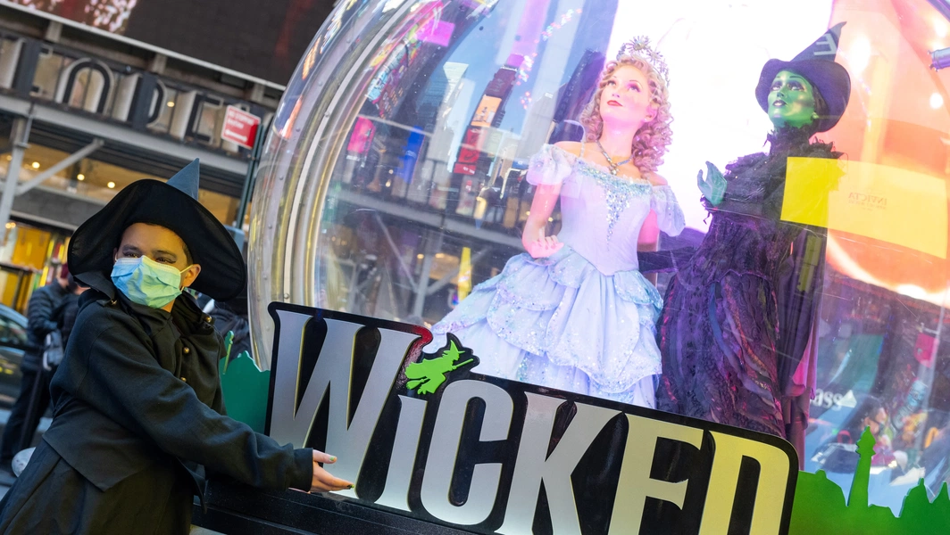 Behind the scenes of 'Wicked: One Wonderful Night'