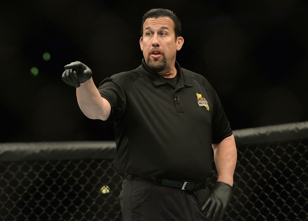 John McCarthy defends Herb Dean amid Alex Pereira’s illegal strike ...