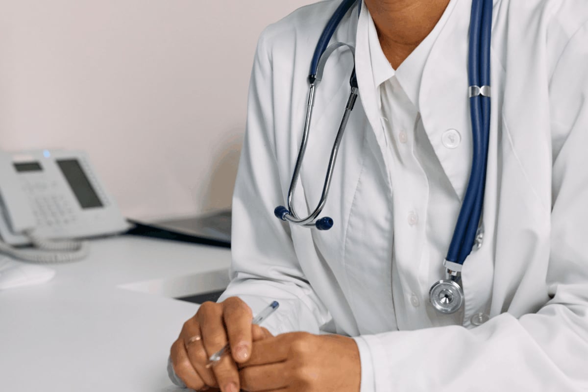 Doctor raises concerns over slow early earnings in medical careers ...