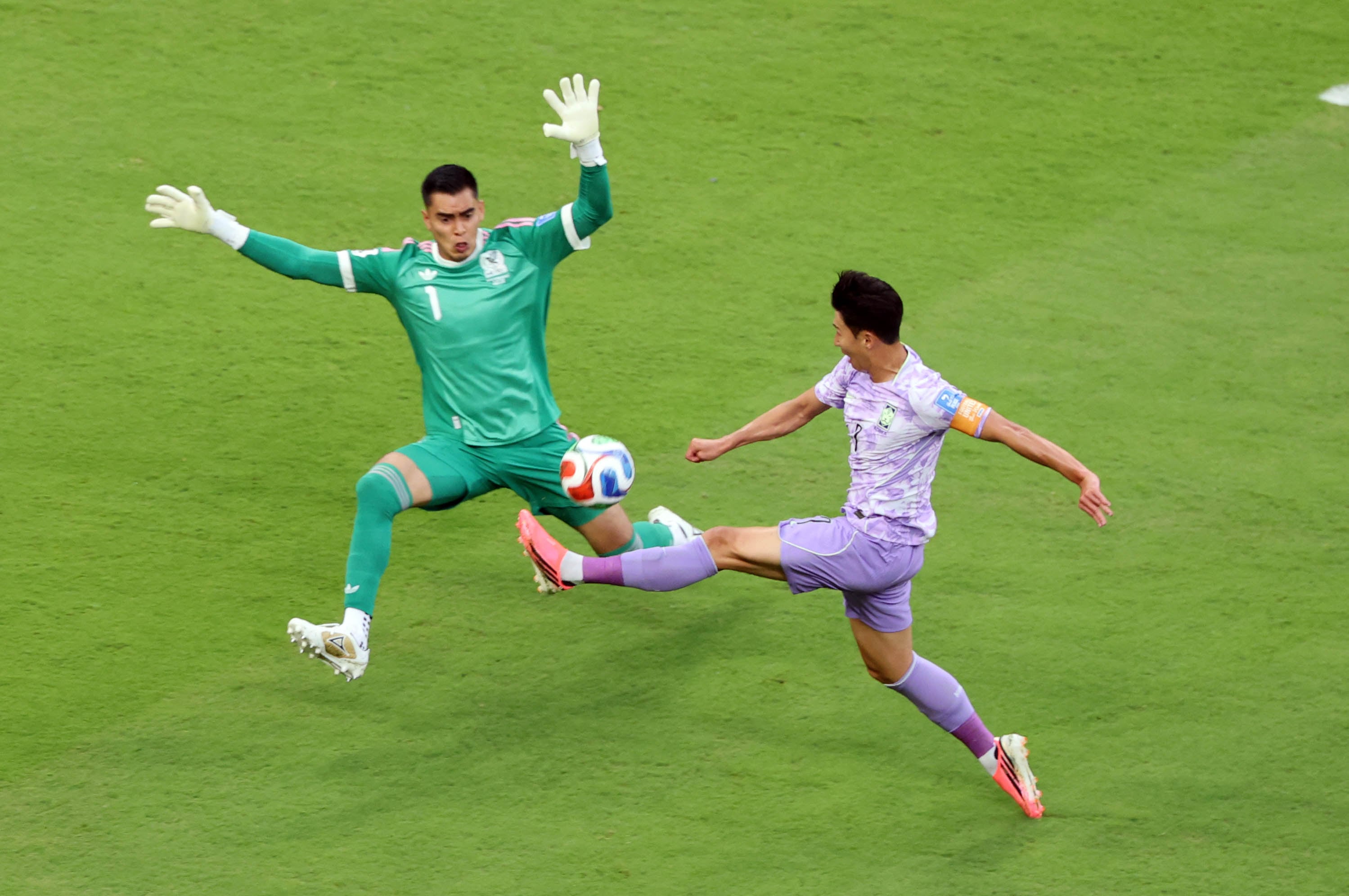 South Korea sticks with Son, surprises with Kim Moon-hwan vs Mexico