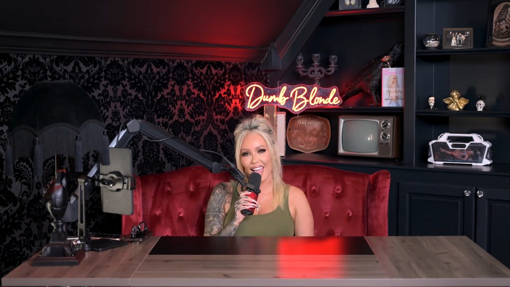 Bunny XO breaks silence on Chad Kroeger dating rumors after Jelly Roll ...
