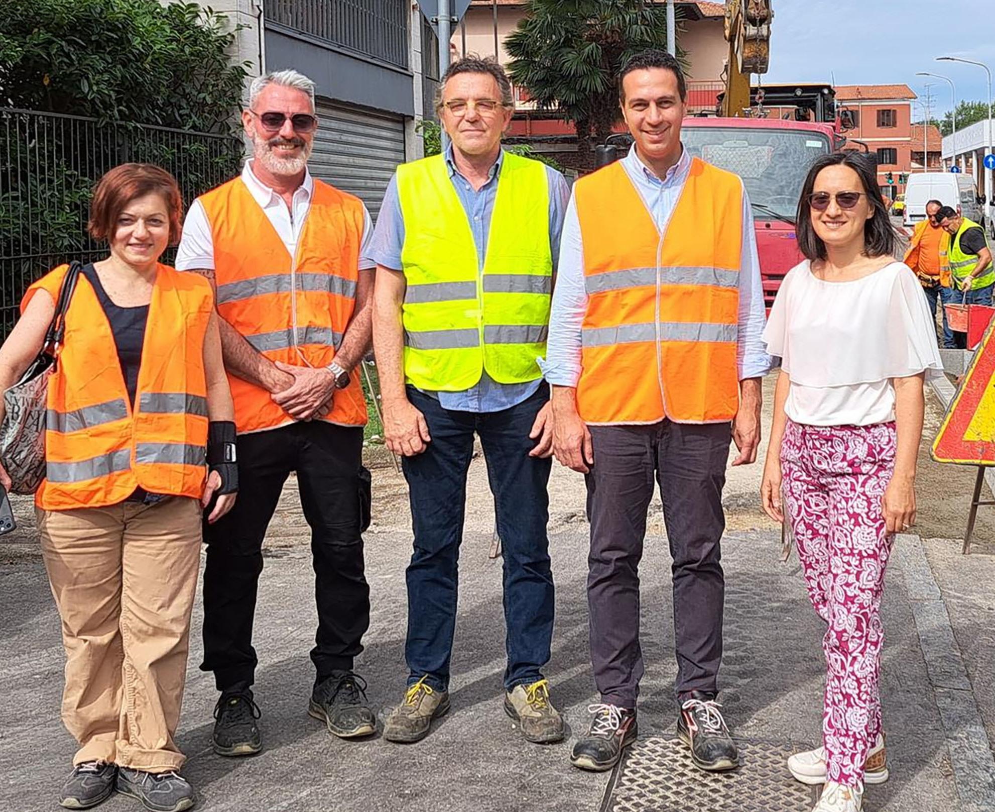 Scuola chiusa. Lavori al via sulla strada