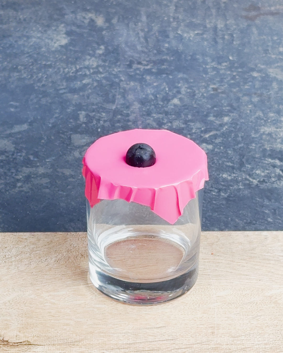 Melting point challenge with a hot ball