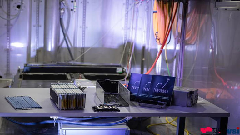 New EV battery system uses internal signals to detect cell damage in ...