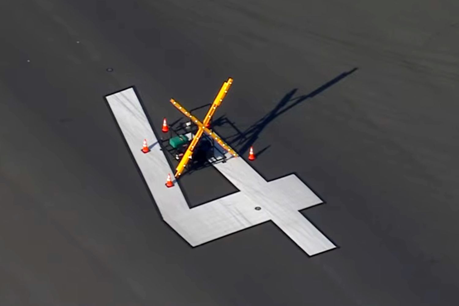 LaGuardia shuts down runway after discovering 'depression' in pavement ...
