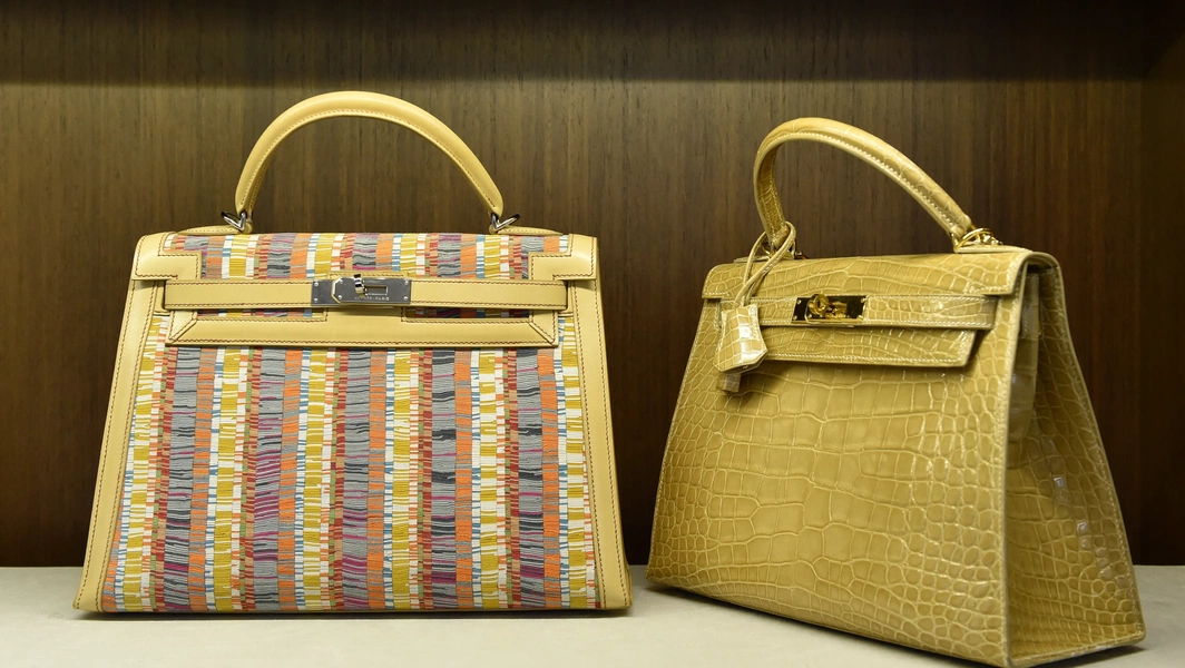 How to choose your forever handbag