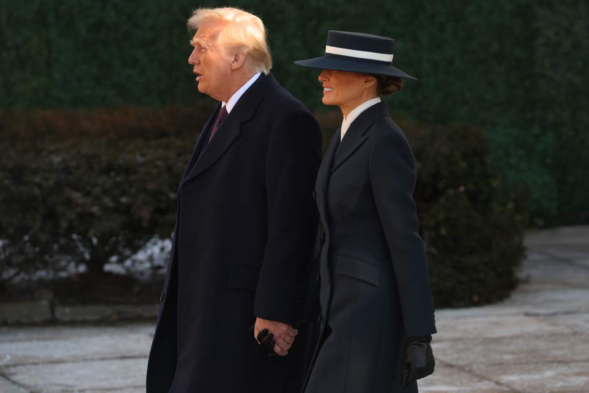 Trump is 'determined' to outdo Melania's White House bedroom, Maggie ...