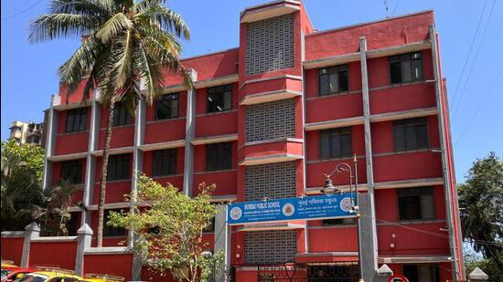 Walkeshwar BMC Marathi school has only 1 teacher for 115 students