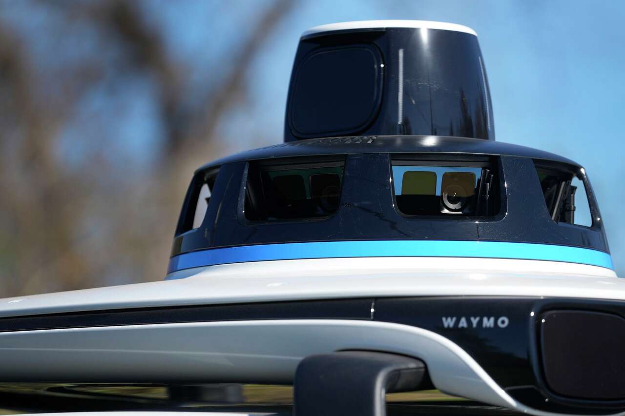 Nearly 4,000 Waymo robotaxis affected by recall after vehicles enter ...