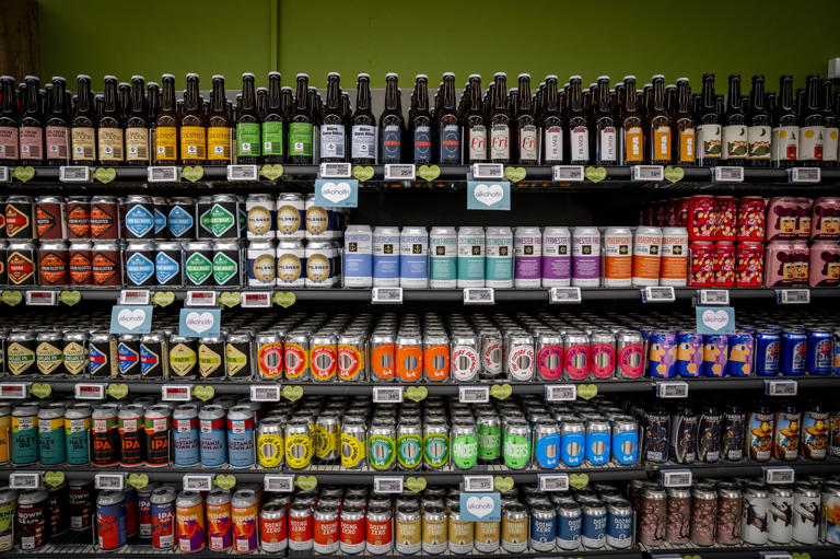 Salget af alkohol i danske forretninger fortsætter med at falde