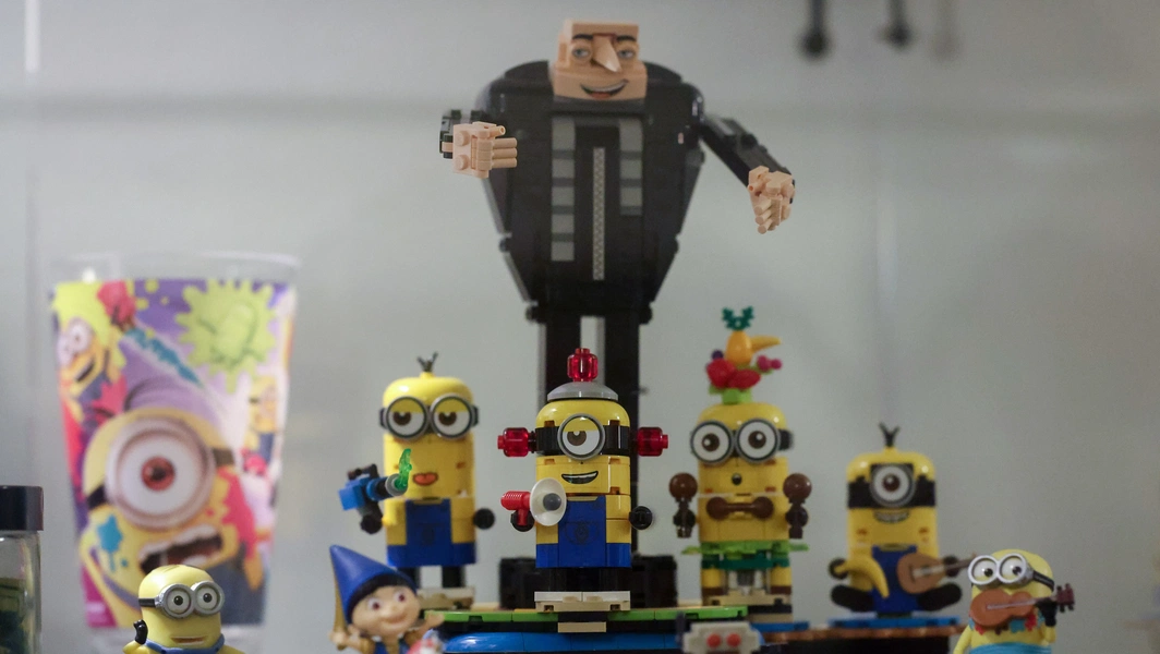 Minions & monsters blends old Hollywood and monster mayhem