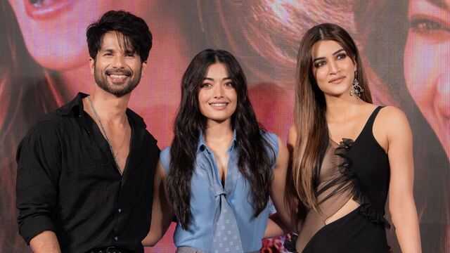 Cocktail 2 team shines bright in Delhi premiere, heading for a bumper ...