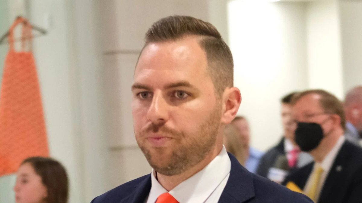 Married 'MAGA warrior' pastor endorsed by Trump drops out of ...