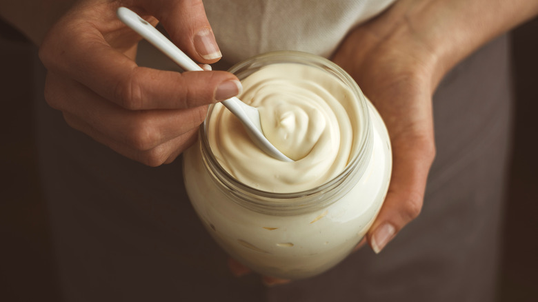 Can you store an open jar of mayonnaise in the pantry?