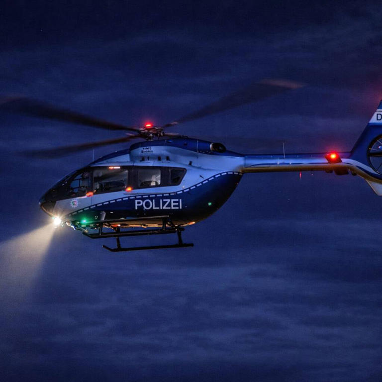 Warum ein Polizeihubschrauber in der Nacht über Düsseldorf kreiste
