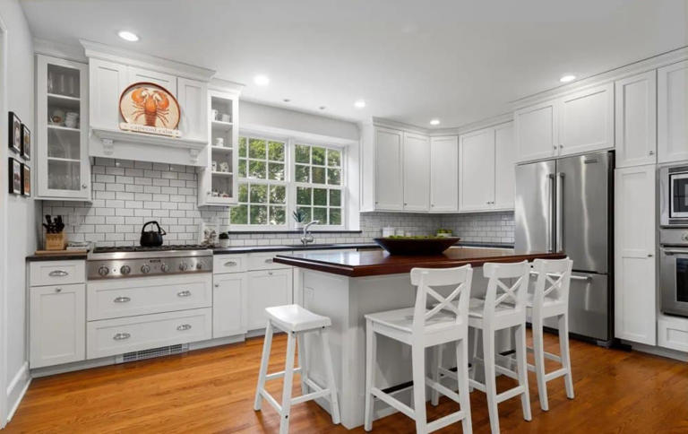 First Bank House of the Week: $2.4M Wayne gem offers historic character ...