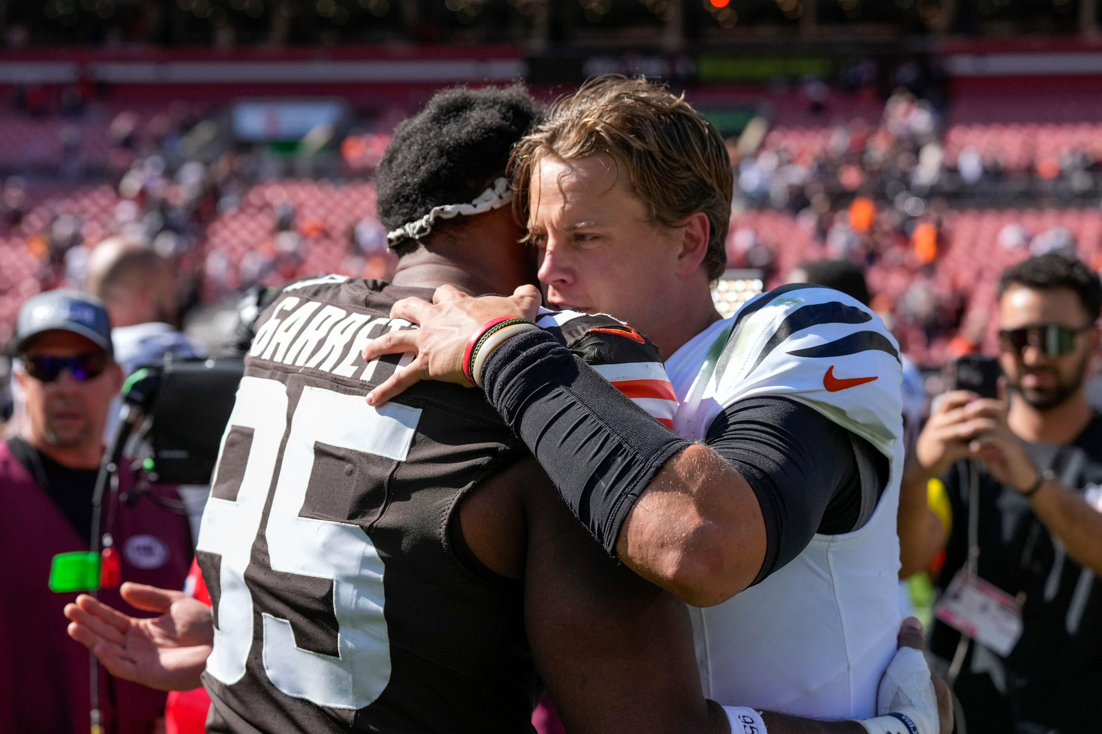 Bengals news (6/19): Myles Garrett gives Joe Burrow high praise