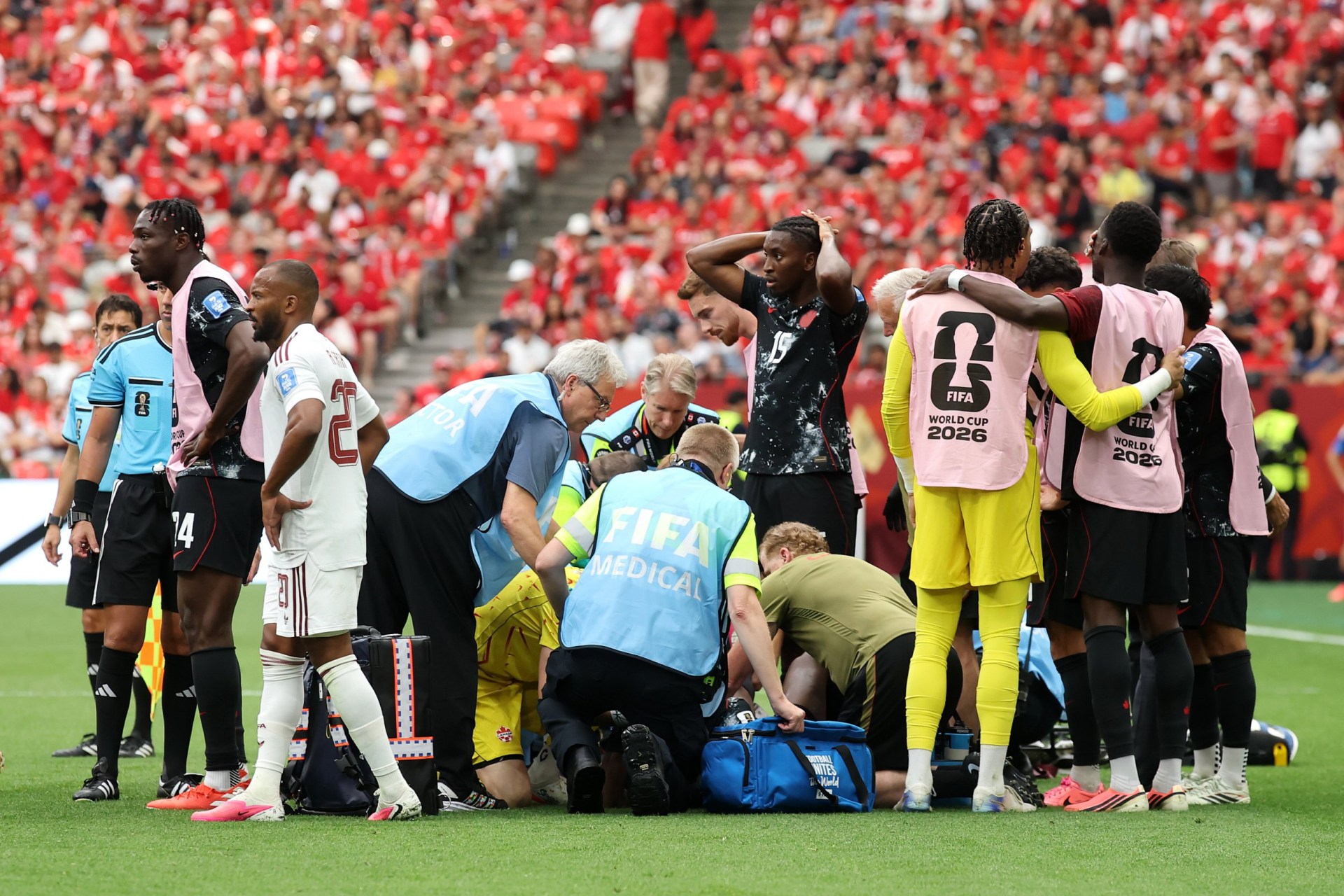 World Cup star suffers horror injury during Canada vs Qatar: 'Everyone ...