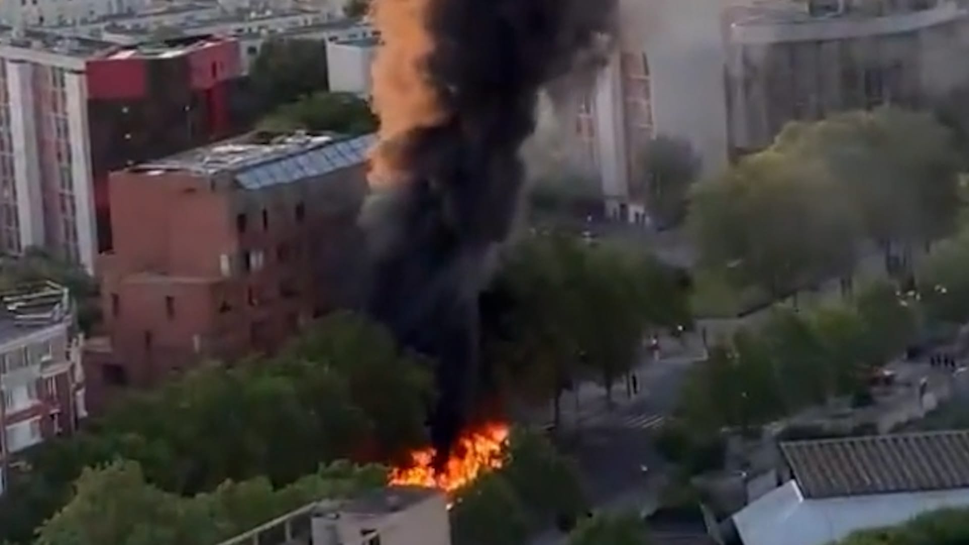 Bus fire sends large smoke plume over Paris